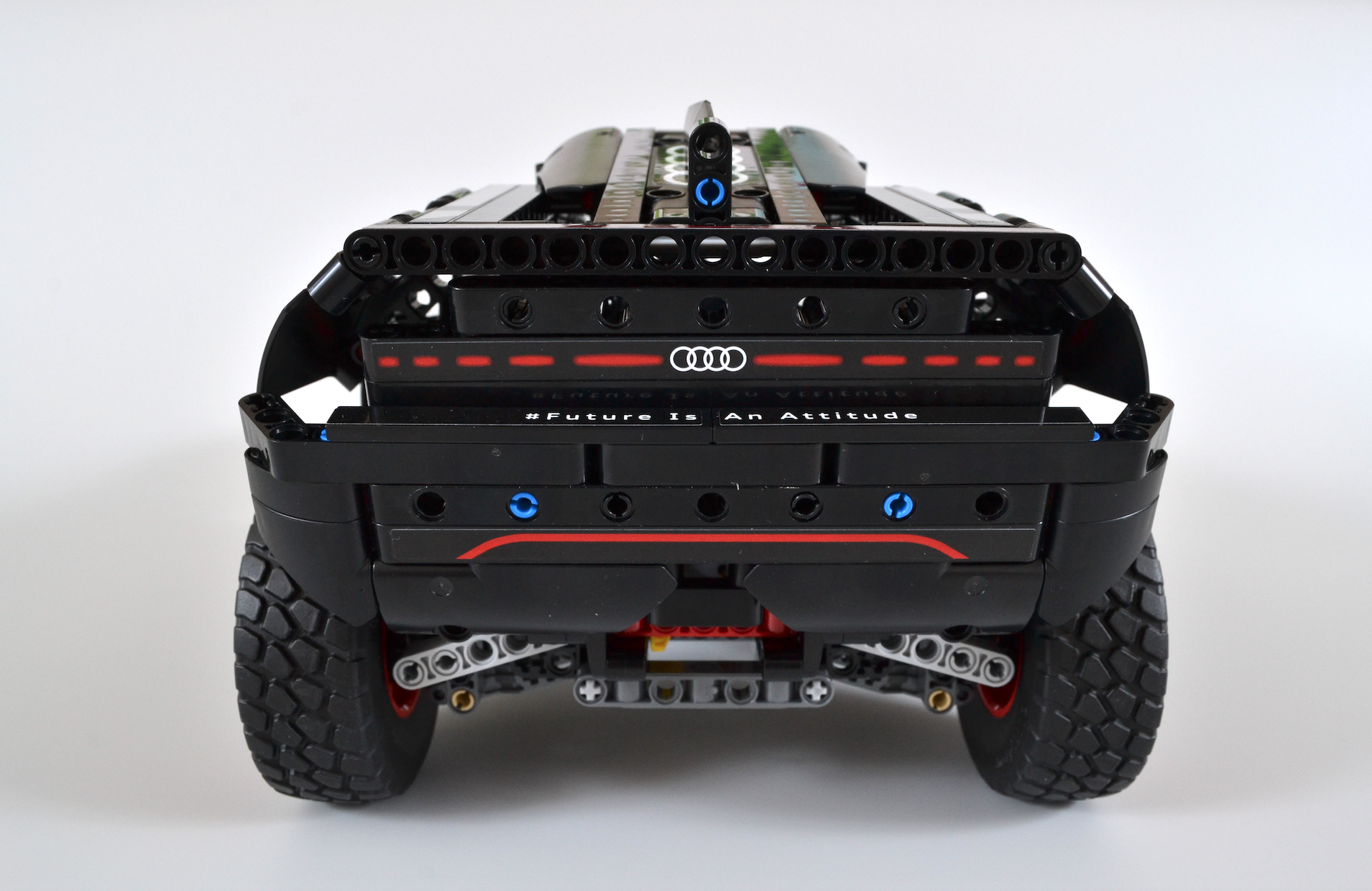 LEGO Technic 42160 Audi RS Q e-tron review - Brick Fanatics