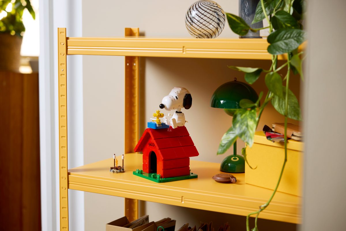 LEGO Ideas 21368 Peanuts: Snoopy's Doghouse revealed - Brick Fanatics
