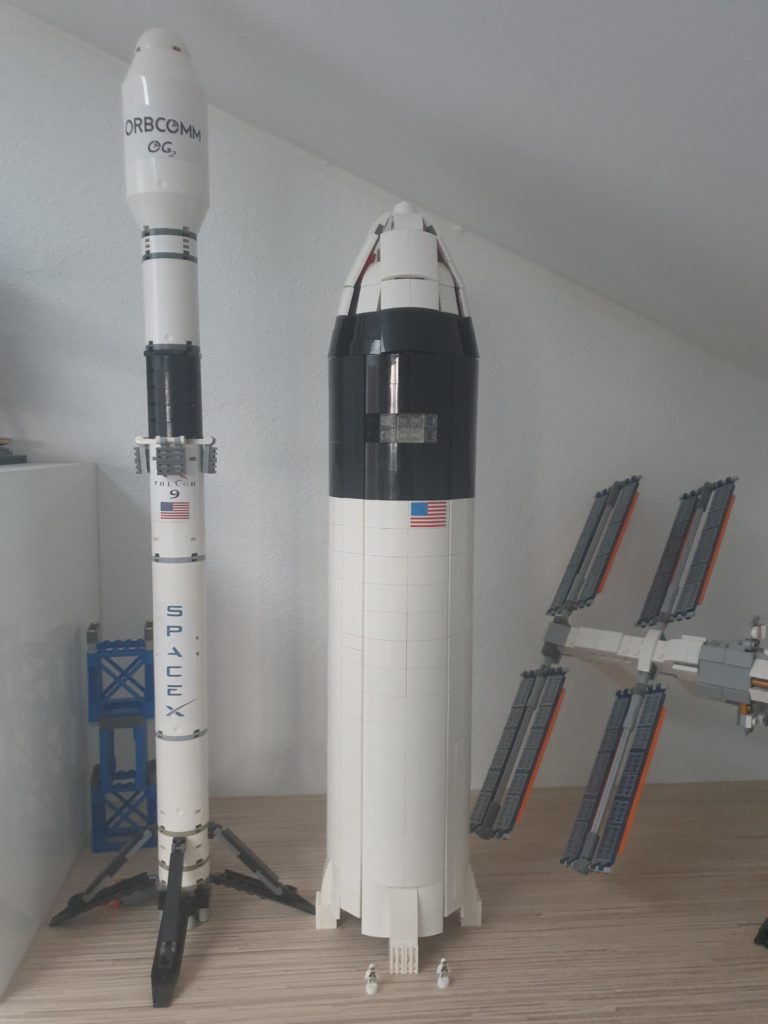 LEGO 92176 NASA Apollo Saturn V heruitgevonden als SpaceX-sterrenschip ...