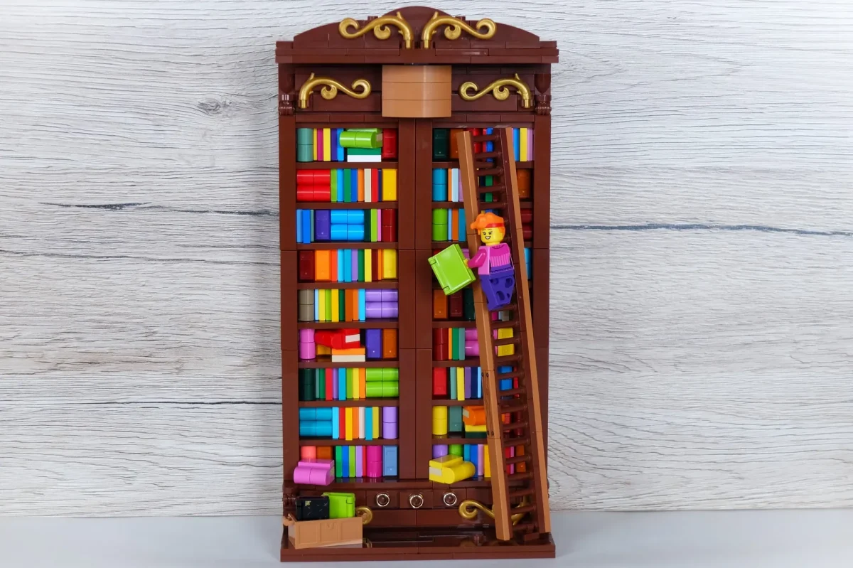 Buildings, books, trains and more join LEGO Ideas review - Brick Fanatics