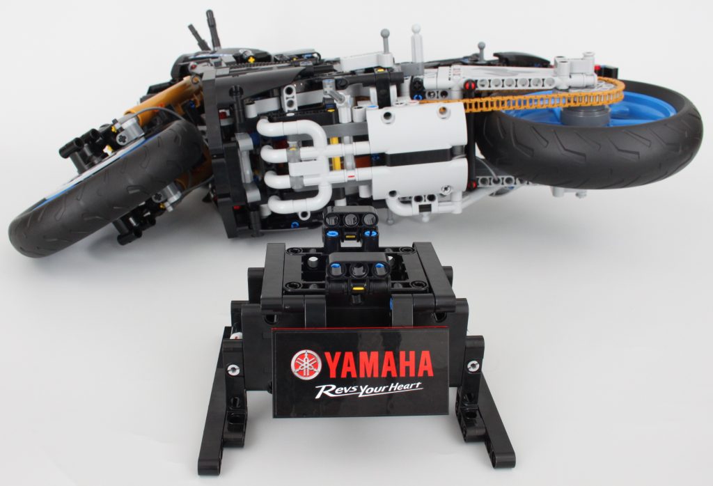 LEGO Technic 42159 Yamaha MT-10 SP review - Brick Fanatics