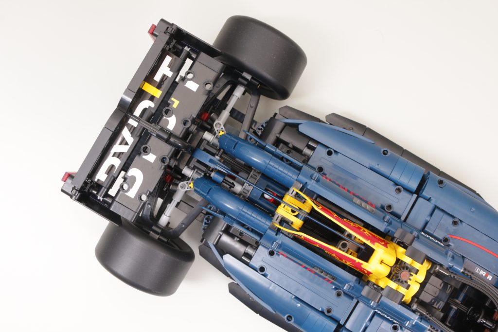 LEGO Technic 42206 Oracle Red Bull Racing RB20 review - Brick Fanatics