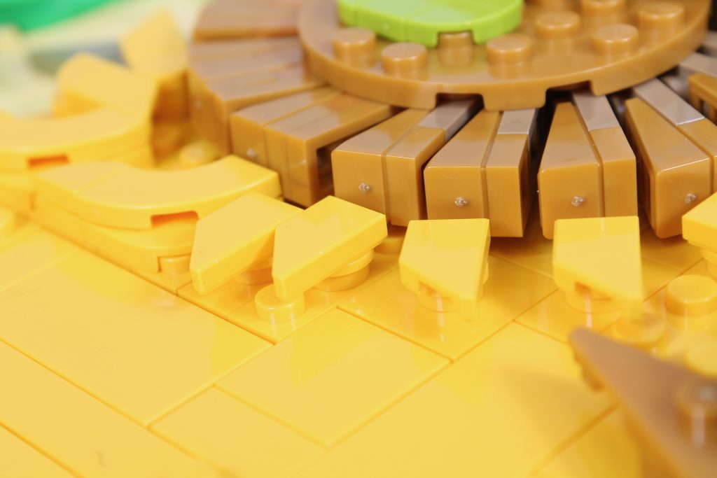 LEGO Art 31215 Vincent van Gogh – Sunflowers review - Brick Fanatics