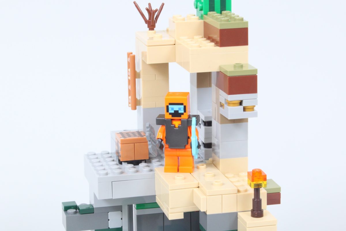 Hands on with all eight LEGO Minecraft January 2026 sets - Brick Fanatics
