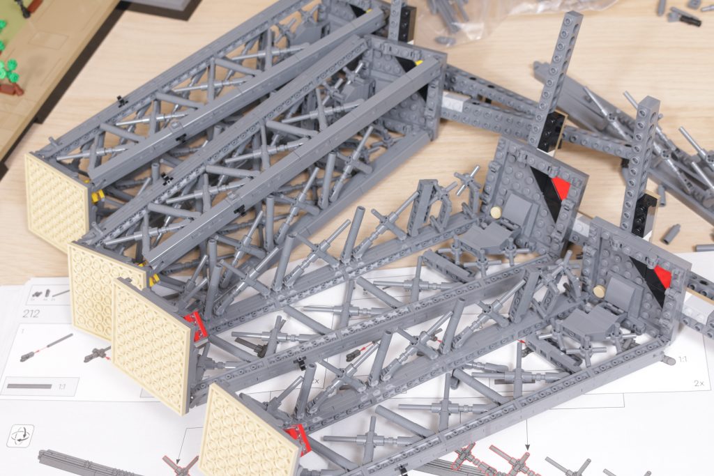 LEGO Icons 10307 Eiffel Tower review - Brick Fanatics