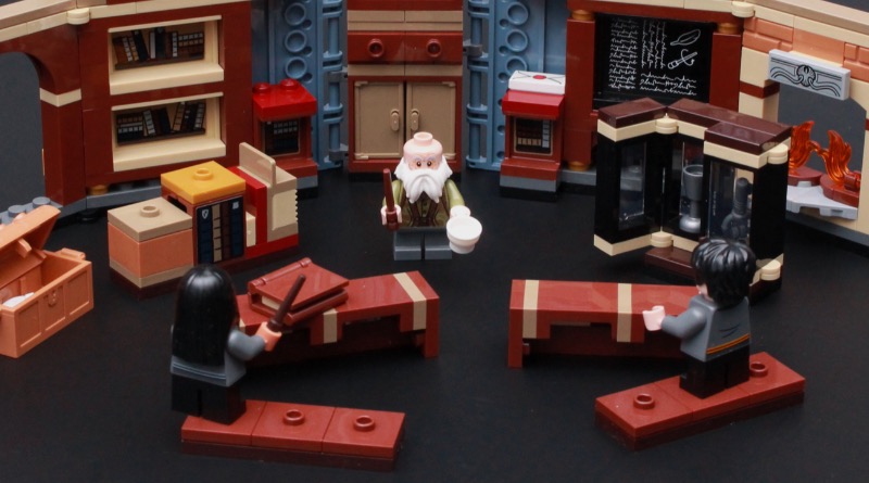 LEGO Harry Potter 76385 Hogwarts Moment: Charms Class review - Brick ...