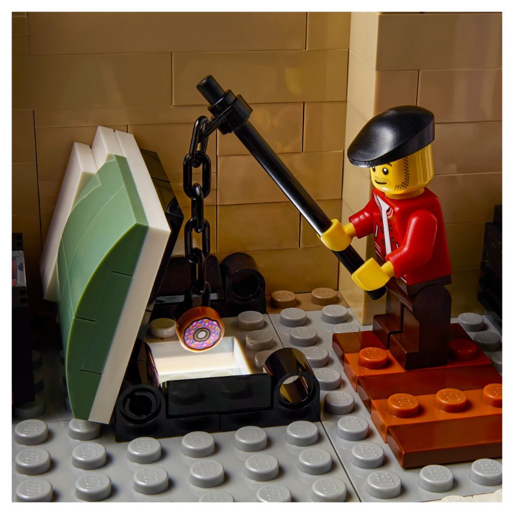 LEGO Modular Buildings Collection 10278 Police Station announced ...