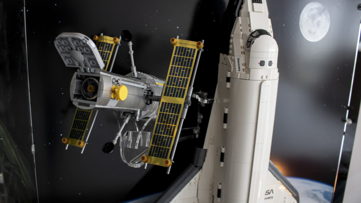LEGO NASA Space Shuttle wall-mounted display case review