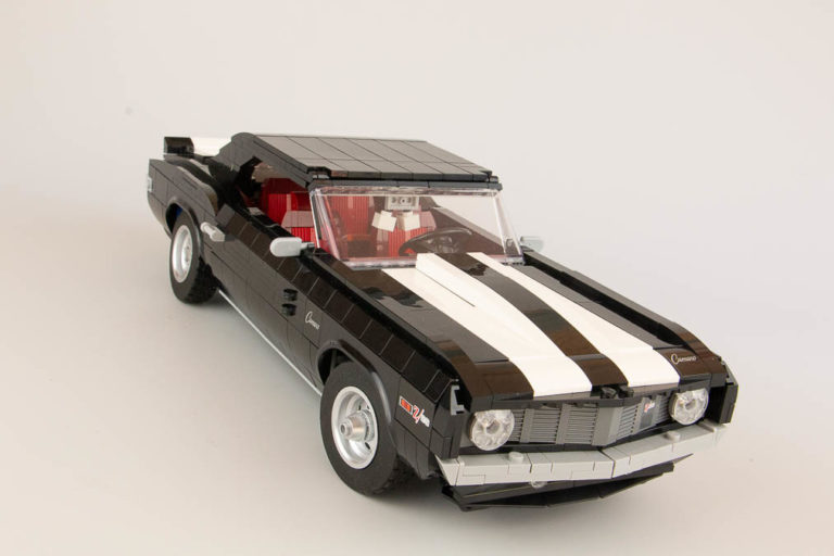 LEGO ICONS 10304 Chevrolet Camaro Z28 review and gallery