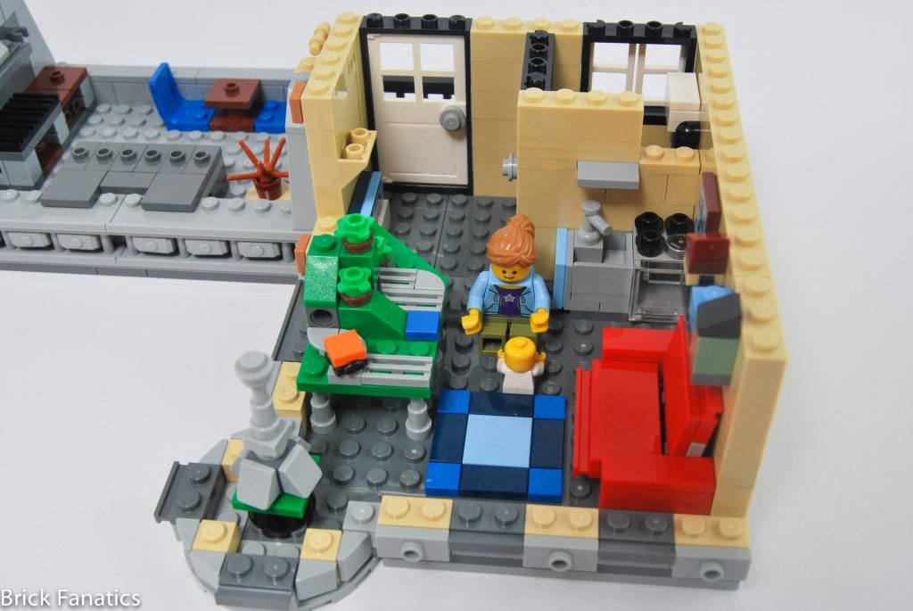 LEGO Creator Expert 10255 Assembly Square Review