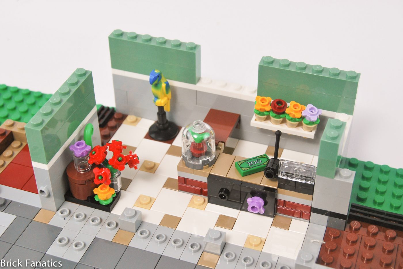 LEGO Creator Expert 10255 Assembly Square Review