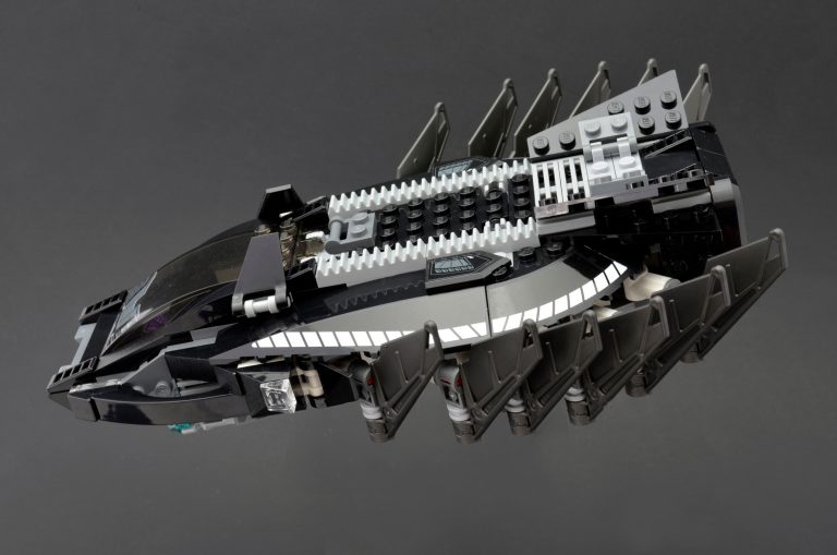 LEGO Marvel Super Heroes 76100 Royal Talon Fighter Attack review