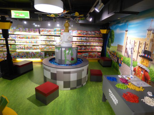 Introducing the new LEGO experience at Hamleys
