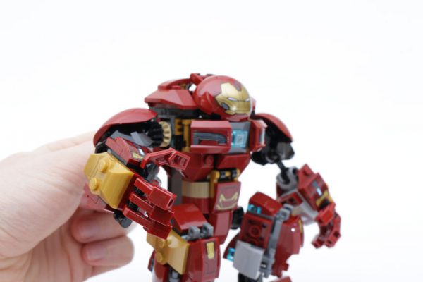 LEGO Marvel Super Heroes 76104 The Hulkbuster Smash-Up review