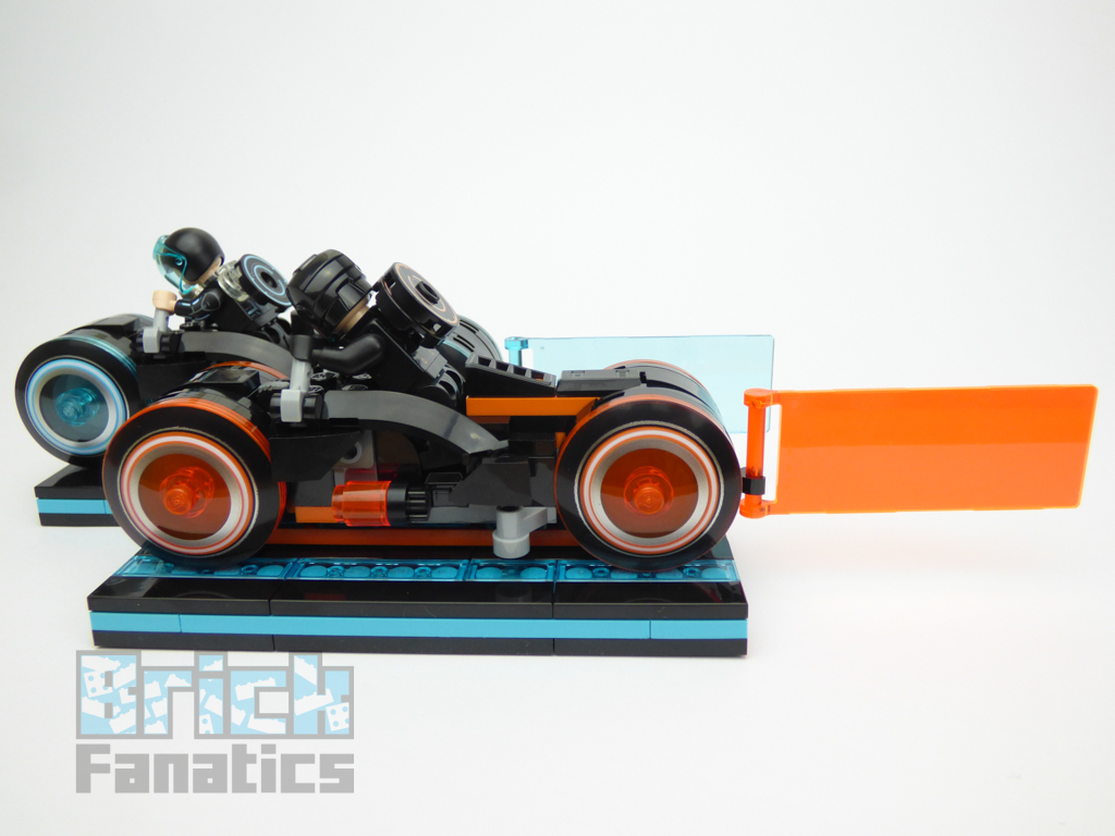 LEGO Ideas 21314 TRON: Legacy Lightcycle review