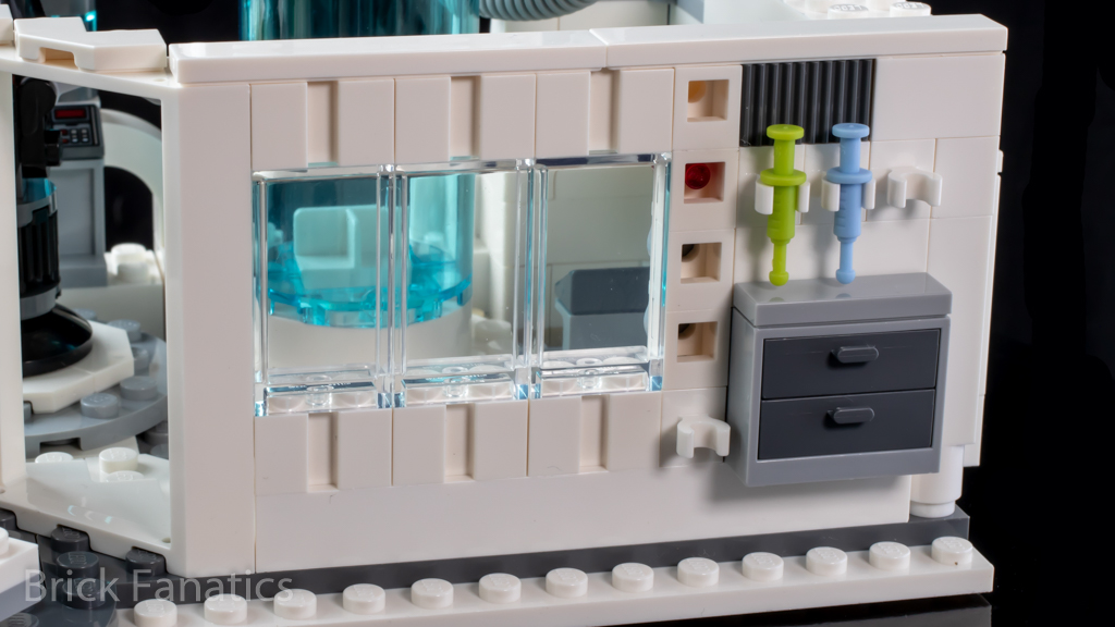 LEGO Star Wars 75203 Hoth Medical Chamber review