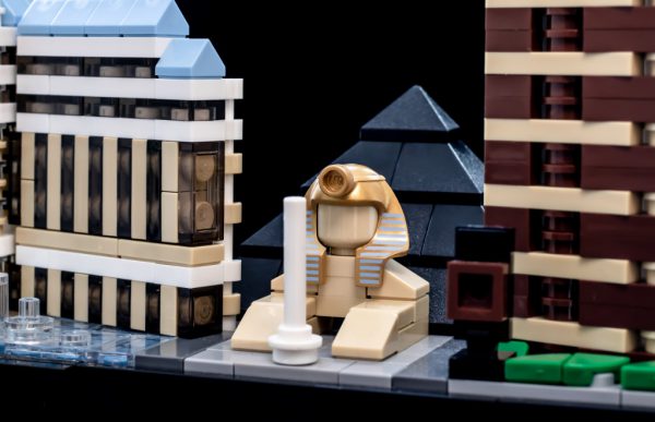 LEGO Architecture 21047 Las Vegas review