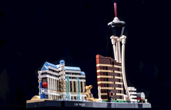 LEGO Architecture 21047 Las Vegas review