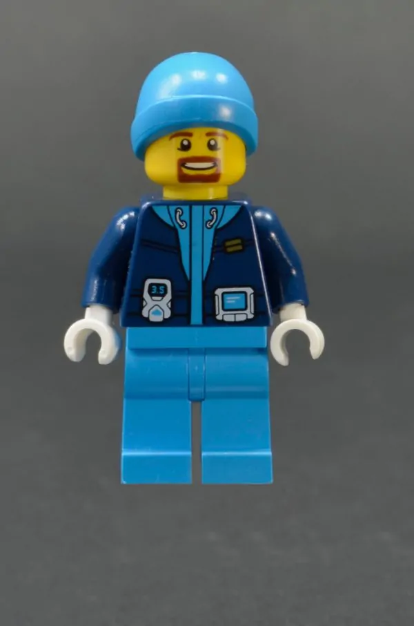 LEGO City 60195 Arctic Mobile Exploration Base review