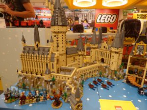 Ten incredible details in LEGO Harry Potter 71043 Hogwarts Castle