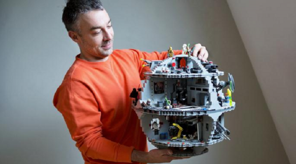 Adult LEGO fanbase hit the mainstream press