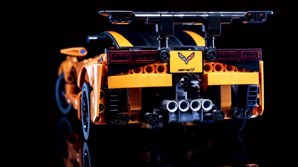 LEGO Technic 42093 Chevrolet Corvette ZR1 review