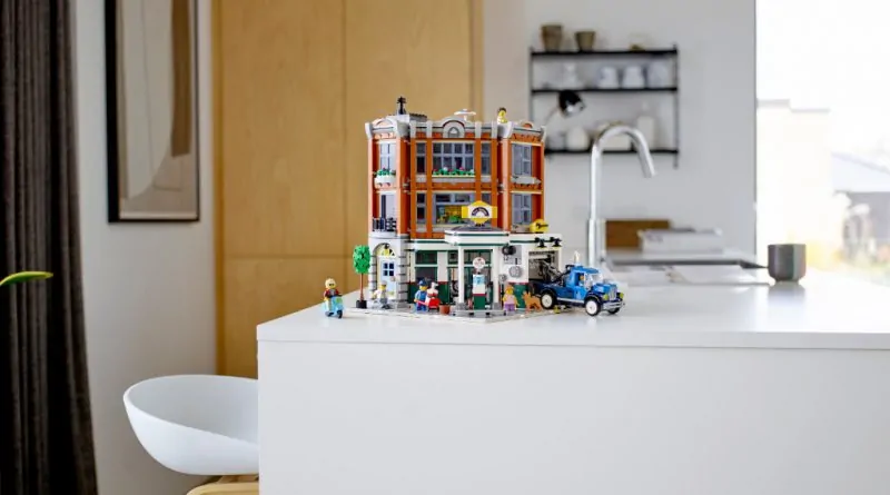 LEGO Creator Expert 10264 Corner Garage announced