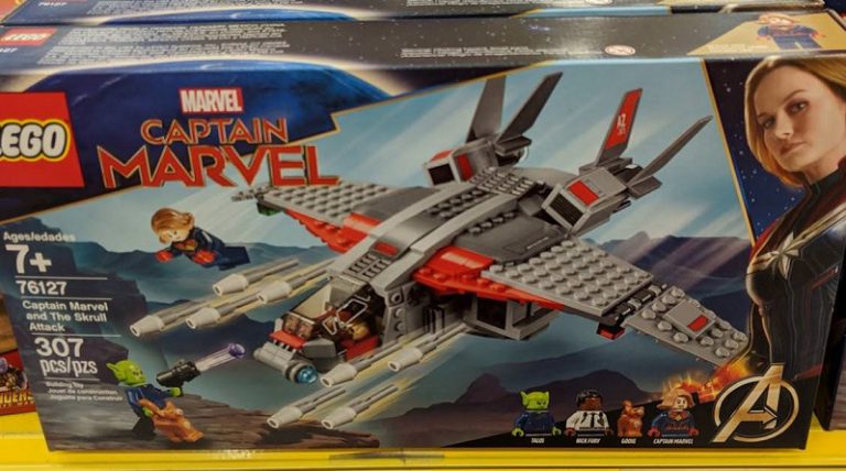 LEGO Marvel 76127 Captain Marvel and the Skrull Attack found in Canada