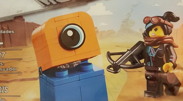 The LEGO Movie 2 30527 Lucy vs. Alien Invader polybag discounted