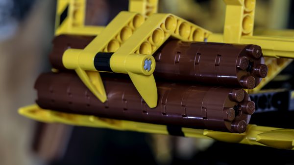 LEGO Technic 42094 Tracked Loader review