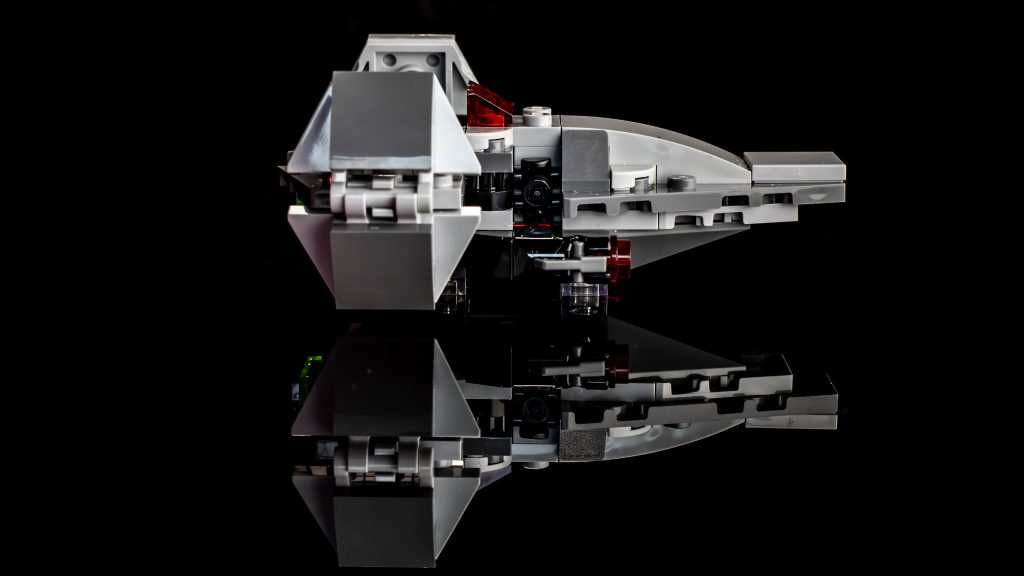 LEGO Star Wars 75224 Sith Infiltrator Microfighter review