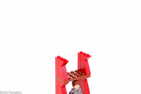 How to build a bigger LEGO Harry Potter Quidditch tower