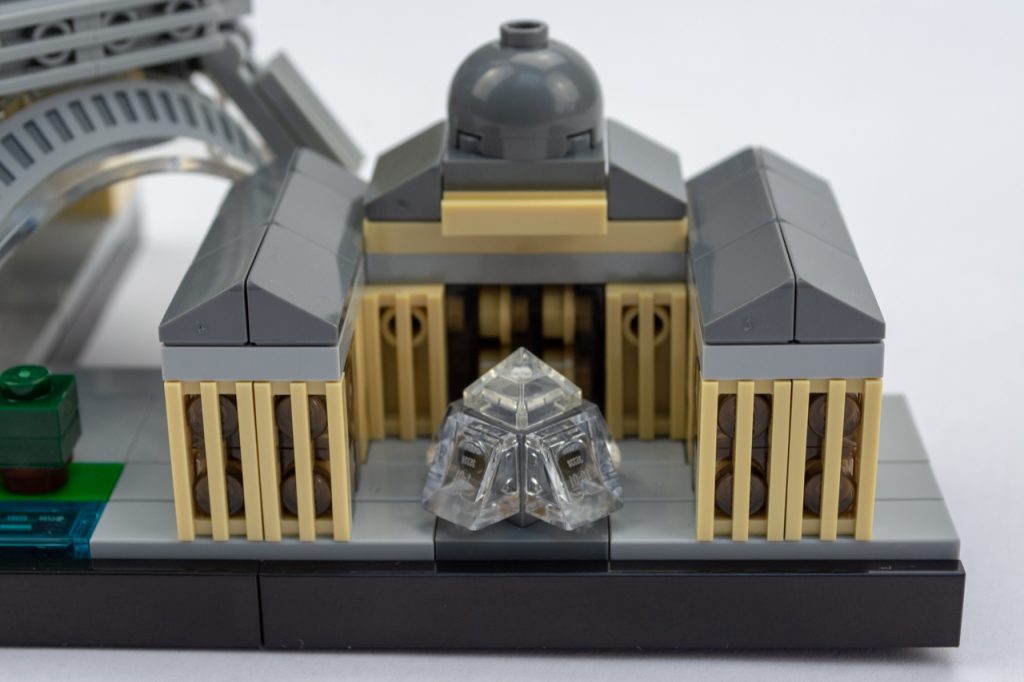 LEGO Architecture 21044 Paris review