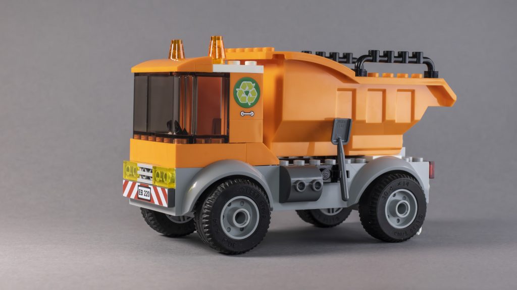 LEGO City 60220 Garbage Truck review