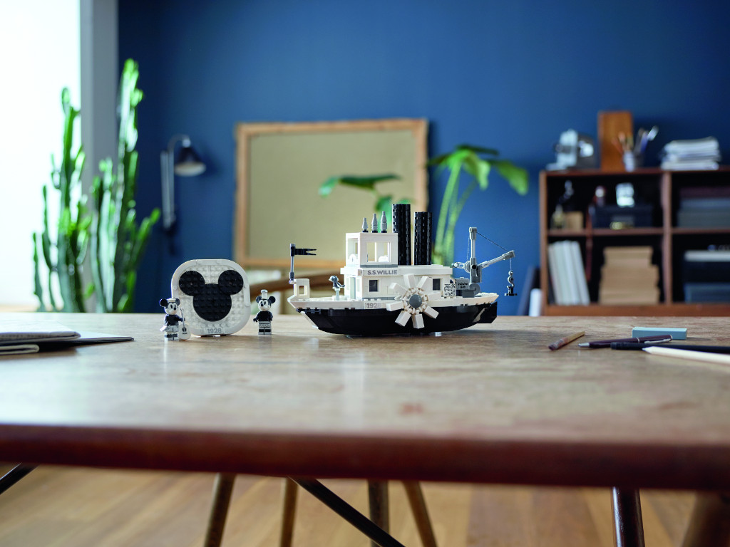 LEGO Ideas Disney Mickey Mouse 21317 Steamboat Willie unveiled