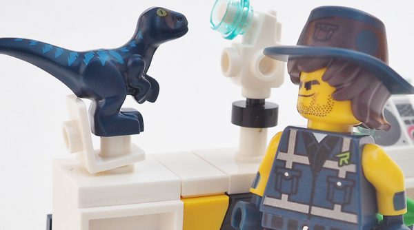 The LEGO Movie 2 Collectible Minifigures vignettes: Vest Friend Rex