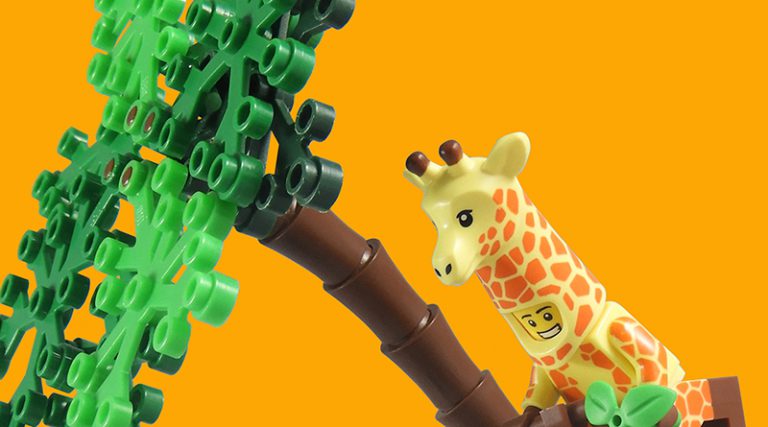The LEGO Movie 2 Collectible Minifigures vignettes: Giraffe Guy