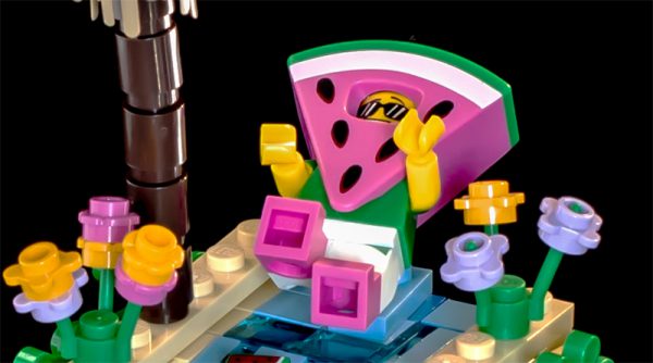The LEGO Movie 2 Collectible Minifigures vignettes: Watermelon Guy