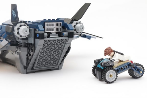 LEGO Marvel 76126 Avengers Ultimate Quinjet review