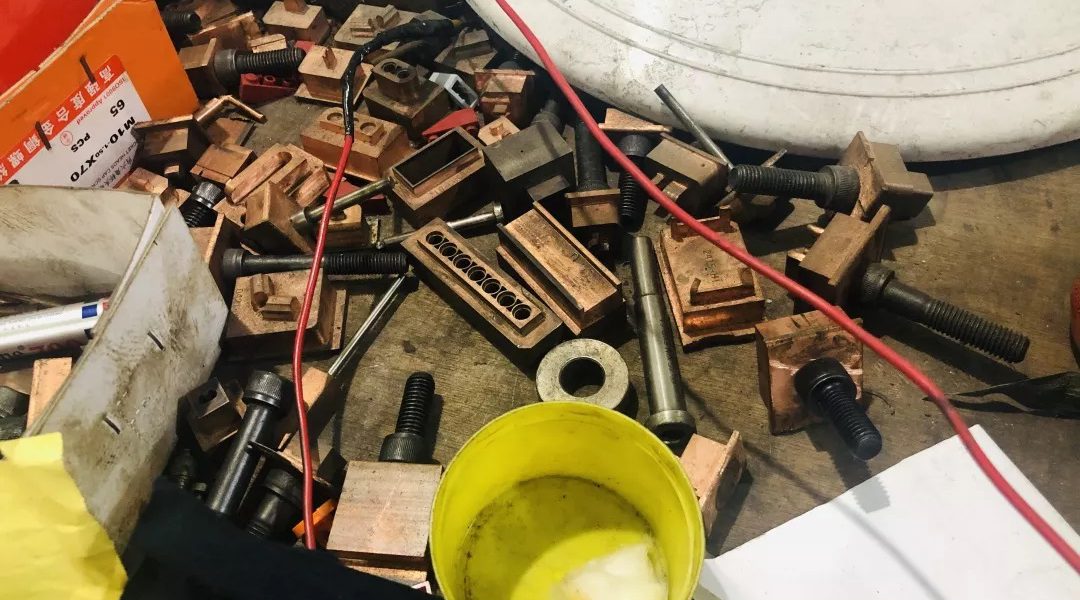 Clone brand Lepin has factories raided and owner is arrested for ...