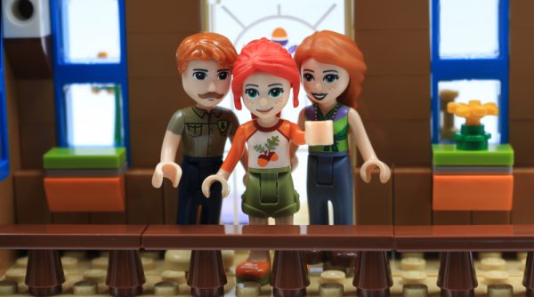 LEGO Friends 41369 Mia's House review