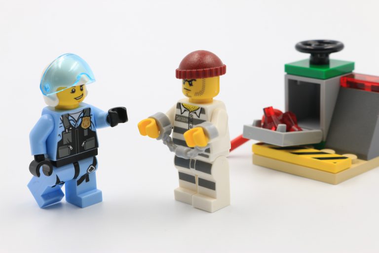 LEGO City 60206 Sky Police Jet Patrol review