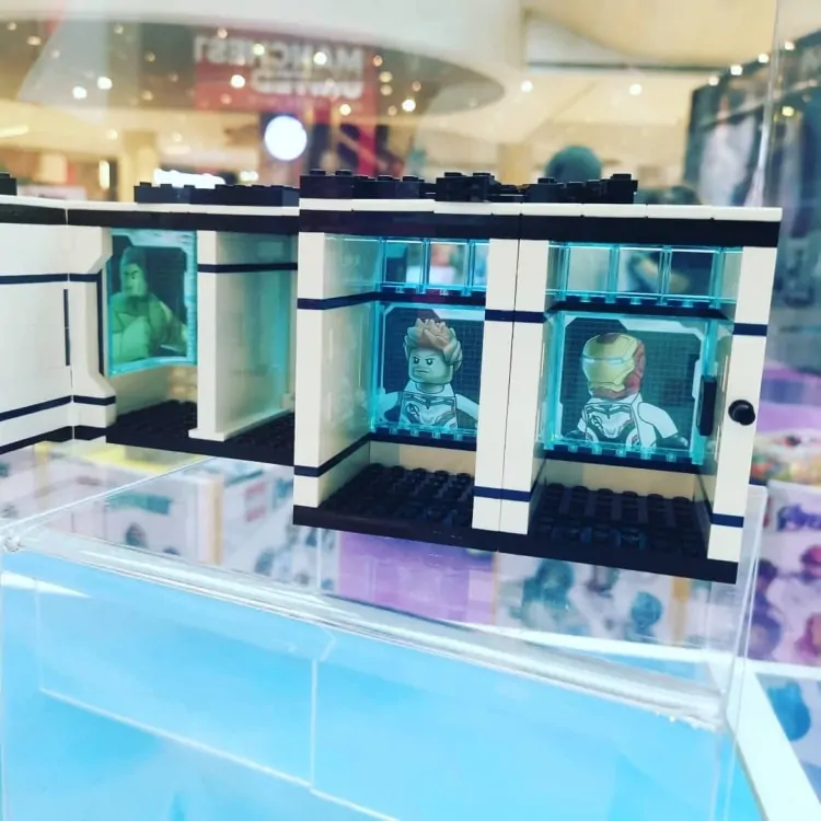 LEGO Marvel Avengers Minifigure Display Station revealed