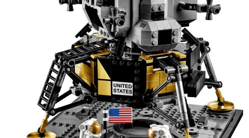 LEGO Creator Expert 10266 NASA Apollo 11 Lunar Lander officially announced
