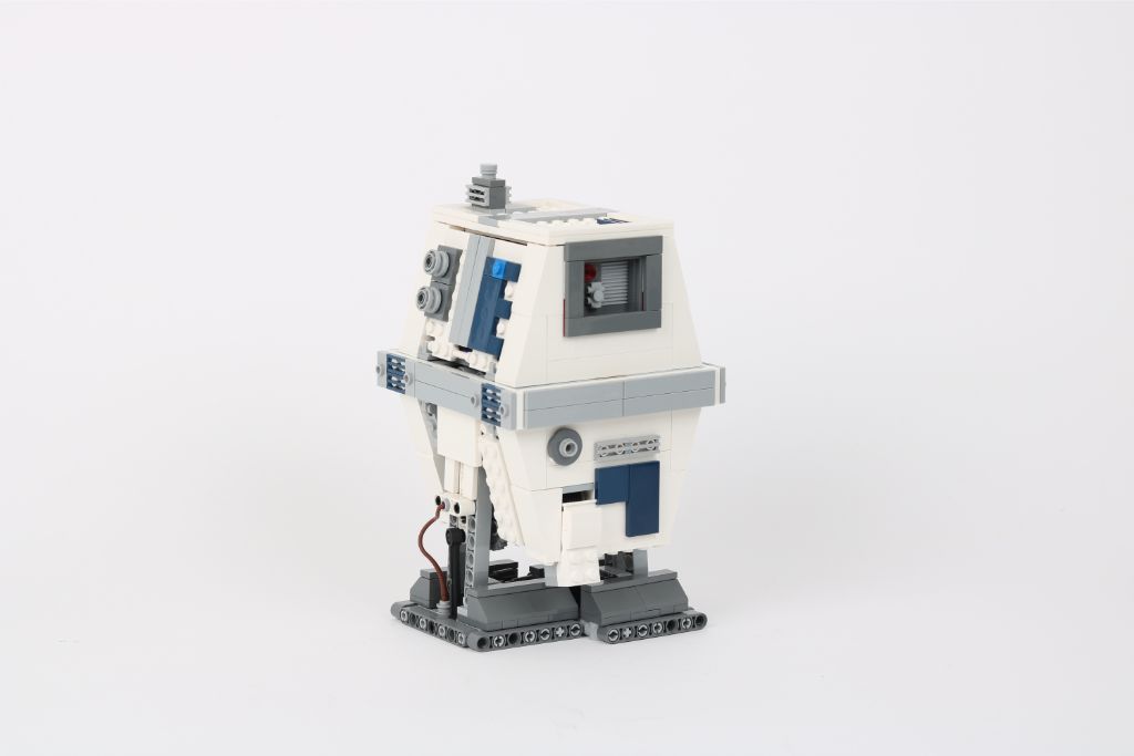 Designing LEGO Star Wars 75253 BOOST Droid Commander: the sketch models