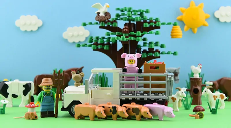 Brick Pig of the Day: Farm life