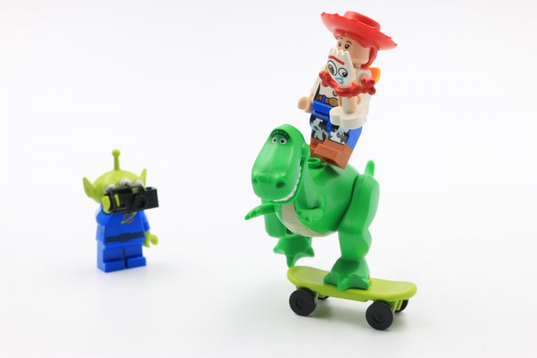 LEGO Toy Story 4 10769 Toy Story 4 RV Vacation review