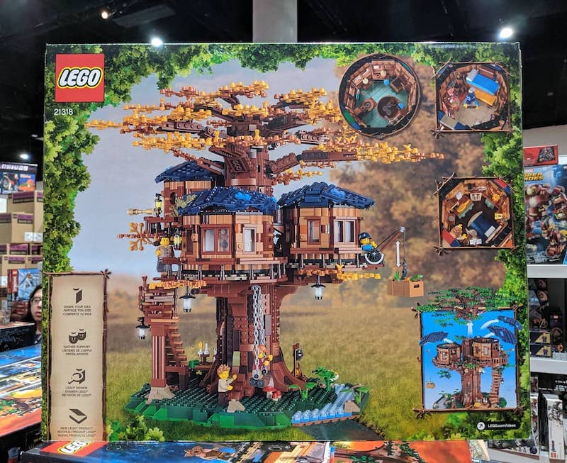 LEGO Ideas 21318 Treehouse, Hidden Side at SDCC