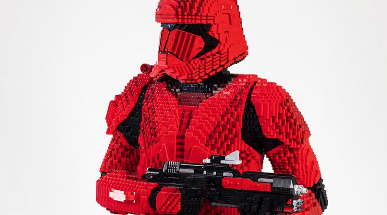 LEGO Star Wars: The Rise of Skywalker Sith Trooper statue created for ...