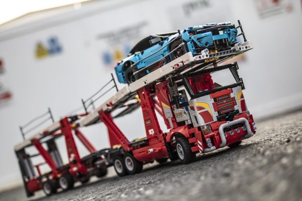 LEGO Technic 42098 Car Transporter review